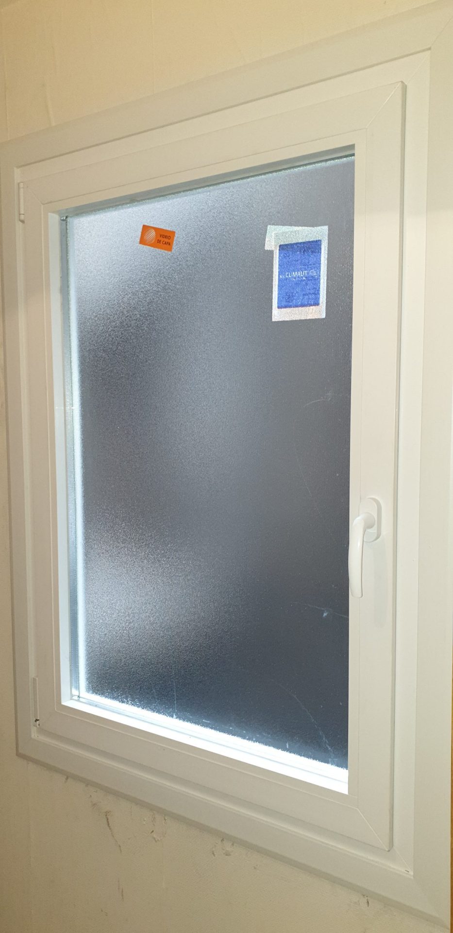 Pvc Blanco .Cuartos de baños • OFR Ventanas